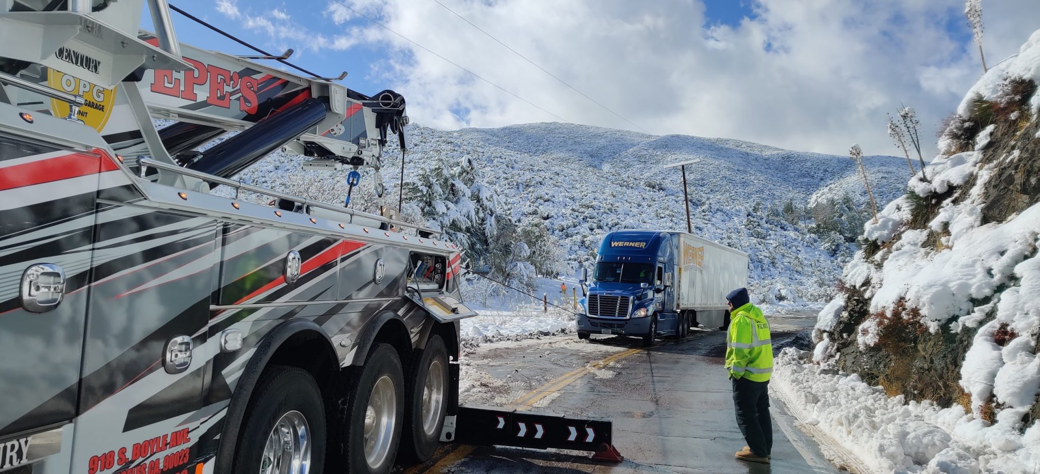 Heavy-Duty All-Weather Towing Company – Pepe's Tow Service Inc.